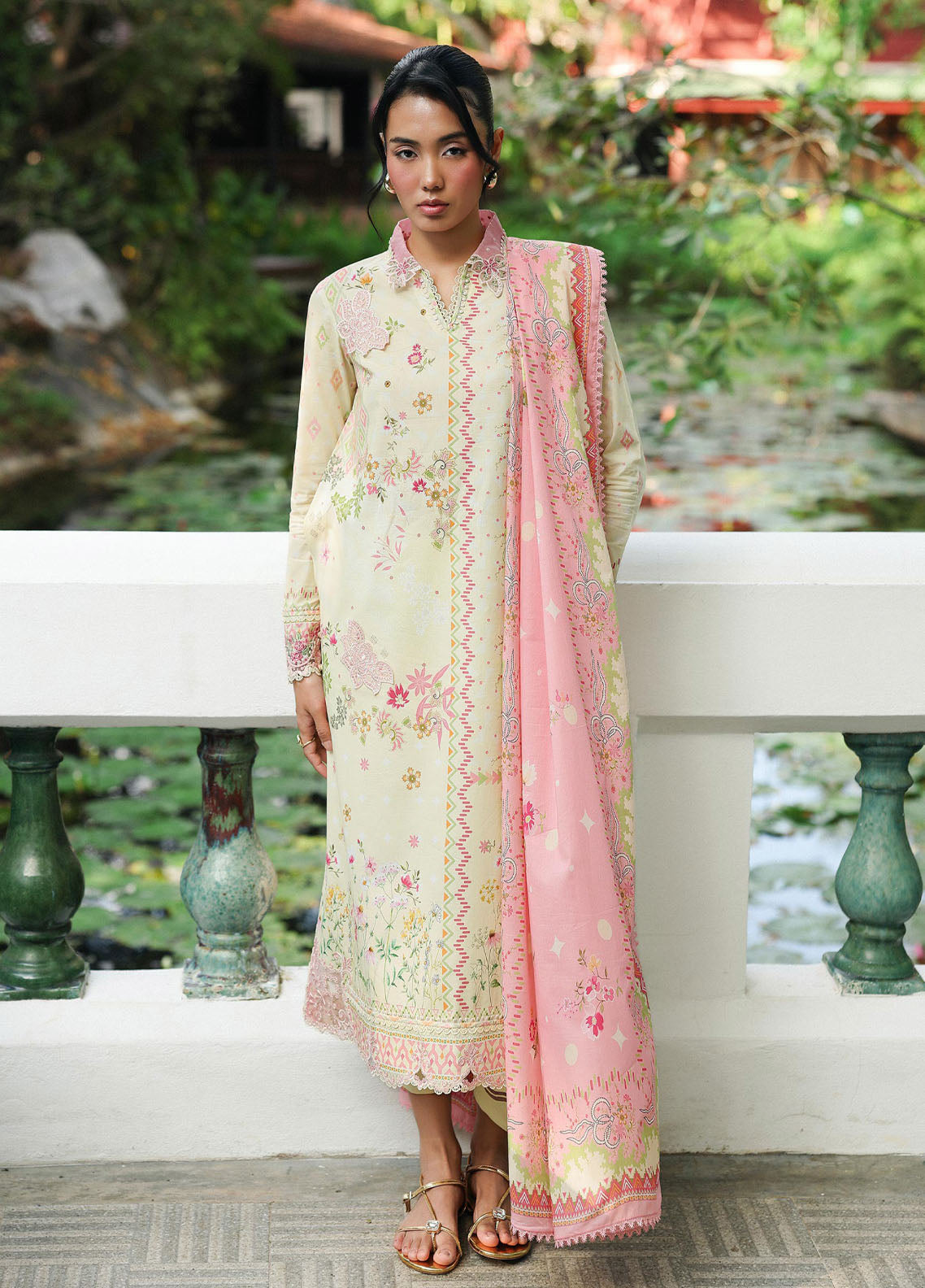QPrints By Qalamkar Embroidered Lawn 3 Piece Unstitched Suit QLM26QP D ...