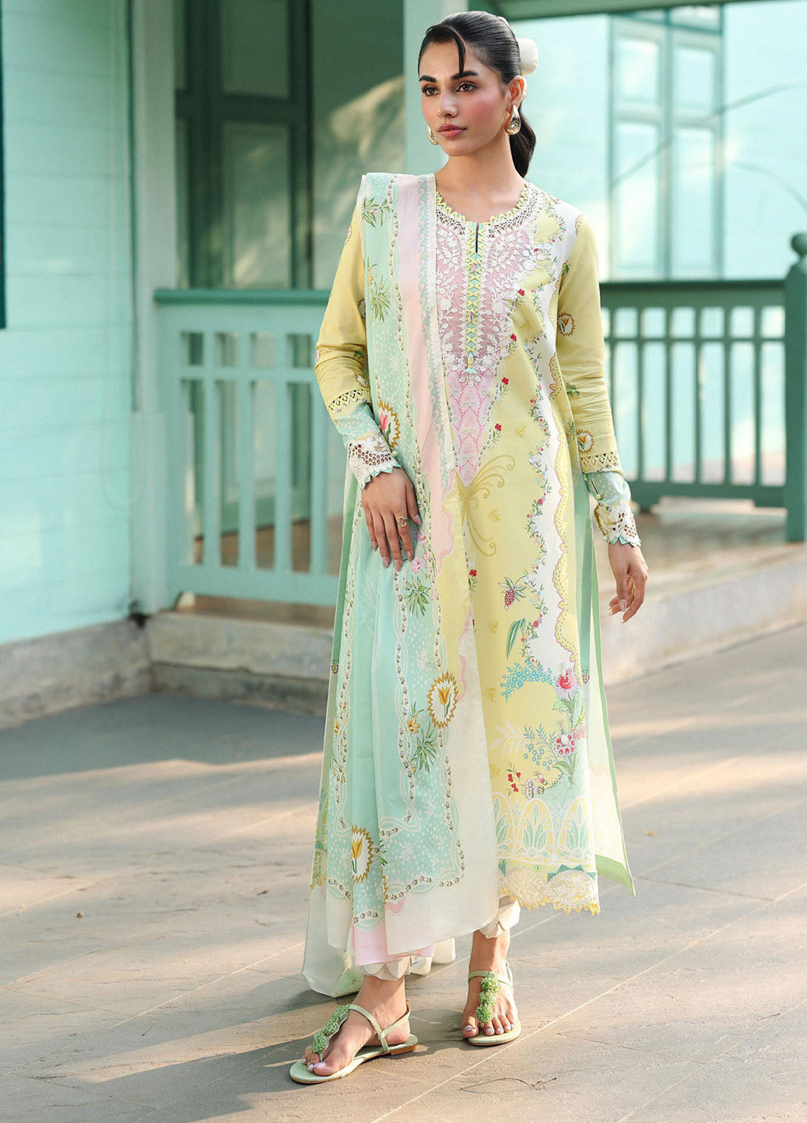 QPrints By Qalamkar Embroidered Lawn 3 Piece Unstitched Suit QLM26QP D ...